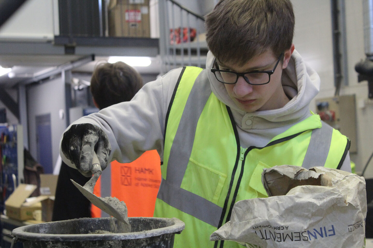 Working in our concrete laboratory is smooth regardless of language - HAMK